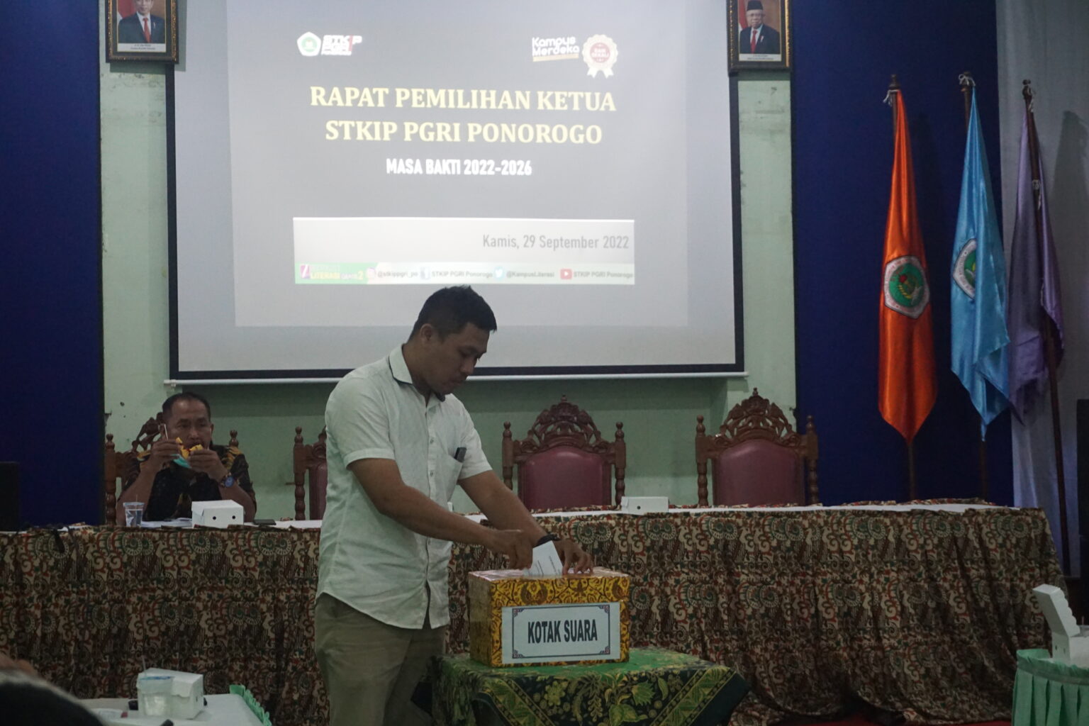 Ismail Terpilih sebagai Rektor STKIP PGRI Ponorogo 2022/ 2026 – STKIP PGRI Ponorogo